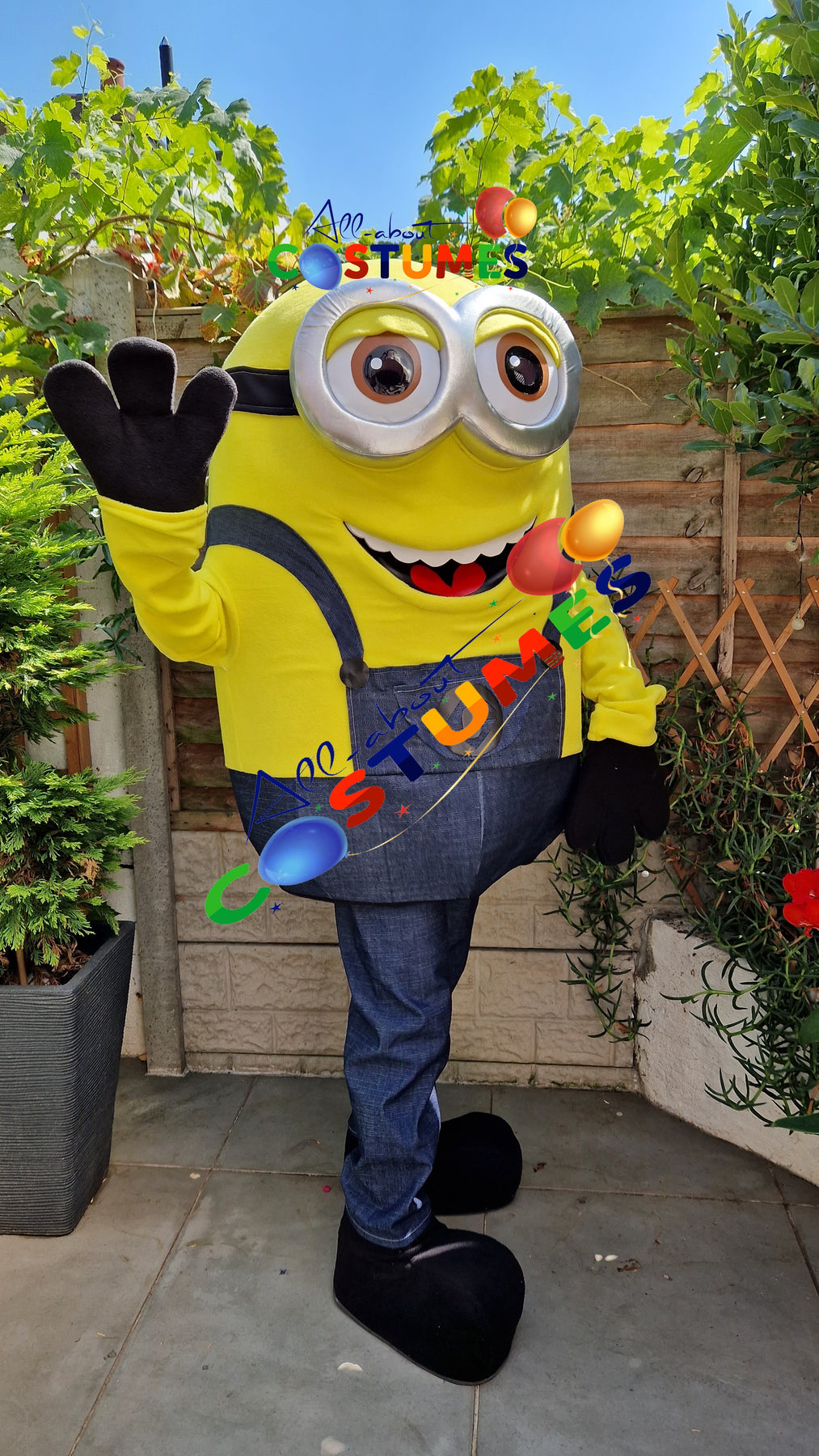 Minions costumes (All About Costumes)